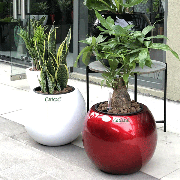 Composite Planter Globular